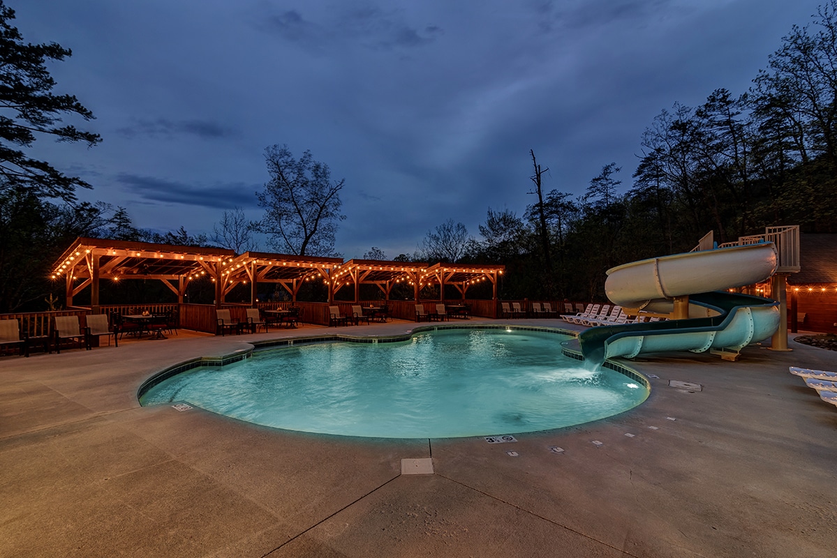 About The Resort - Parkside Resort in Pigeon Forge